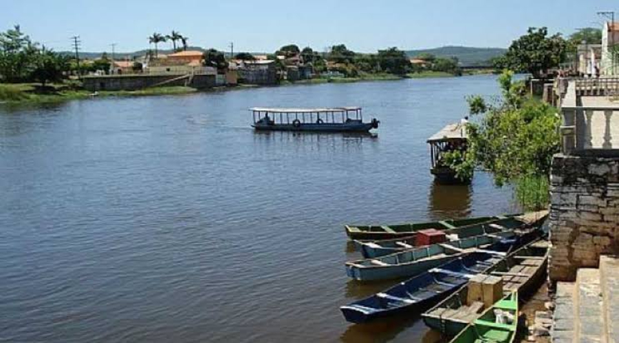 O Rio Corrente é mais do que paisagem: é símbolo de vida, cultura e conexão